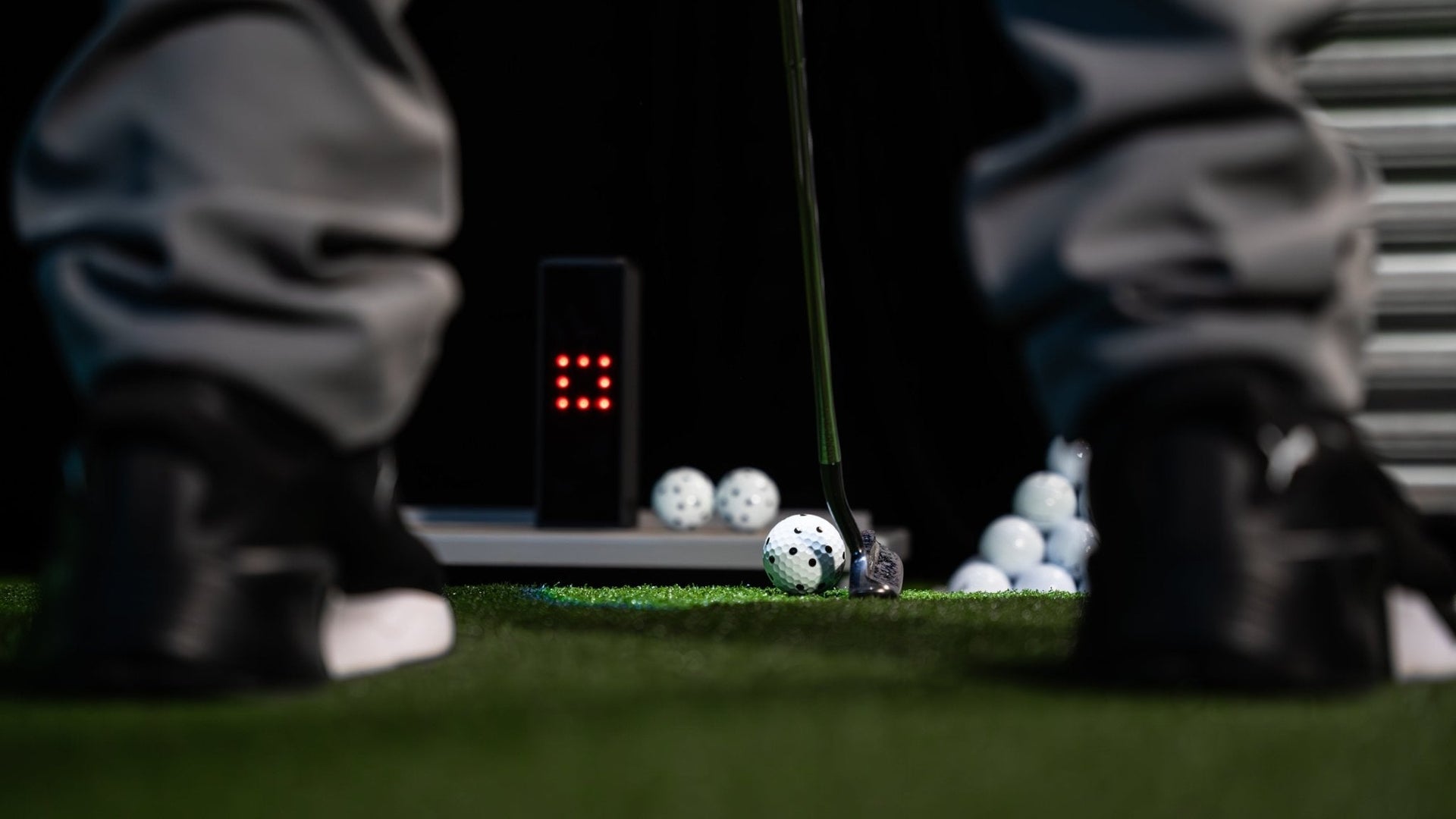 Which Golf Balls Work Best in a Golf Simulator? – MIA Golf Technology